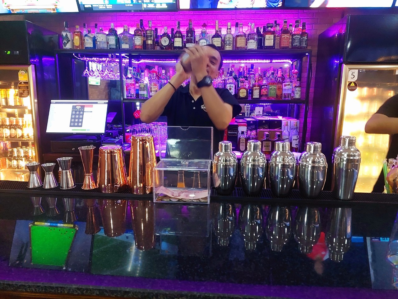 What To Do In Rainy Season In Chiang Mai Freerolls Sports Bar And